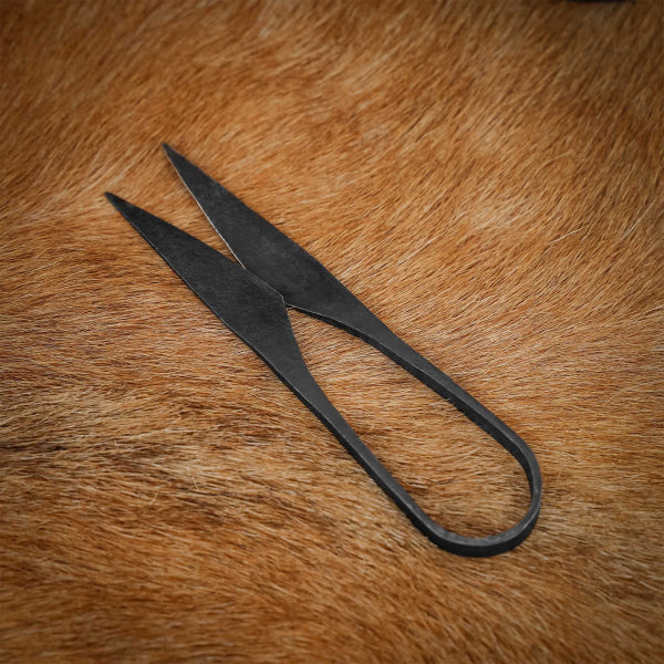 Small Thread Snips/Scissors | Make Your Own Medieval
