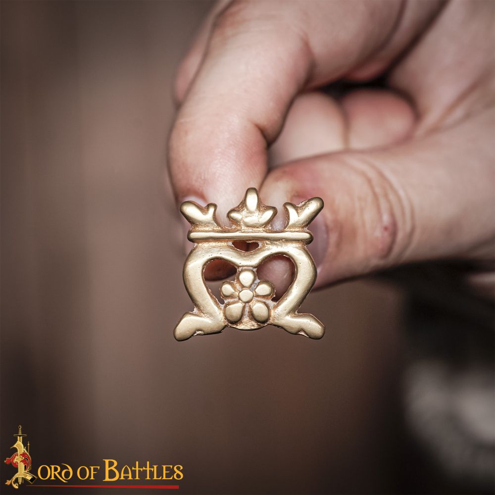 Crowned Heat (15th century) Medieval Belt Mount | Make Your Own Medieval